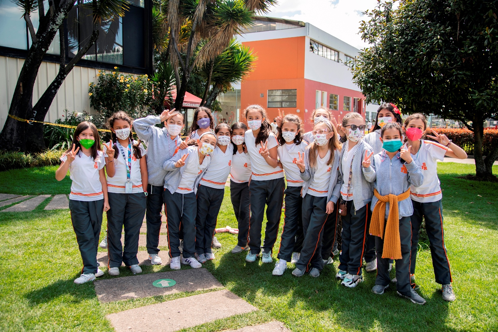 ‘Las Pachas’ forma mujeres empoderadas y transformadoras - Letras y Números